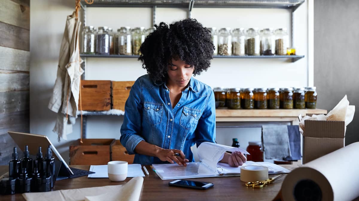 How Omni-Channel Order Management Strengthens Retail | Salesforce