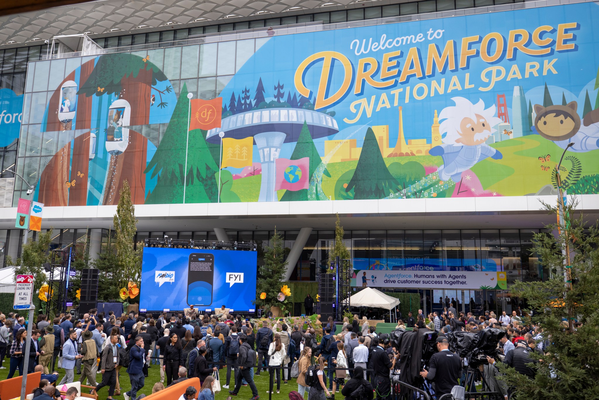 Dreamforce Guide: Customer Success Focus - Salesforce