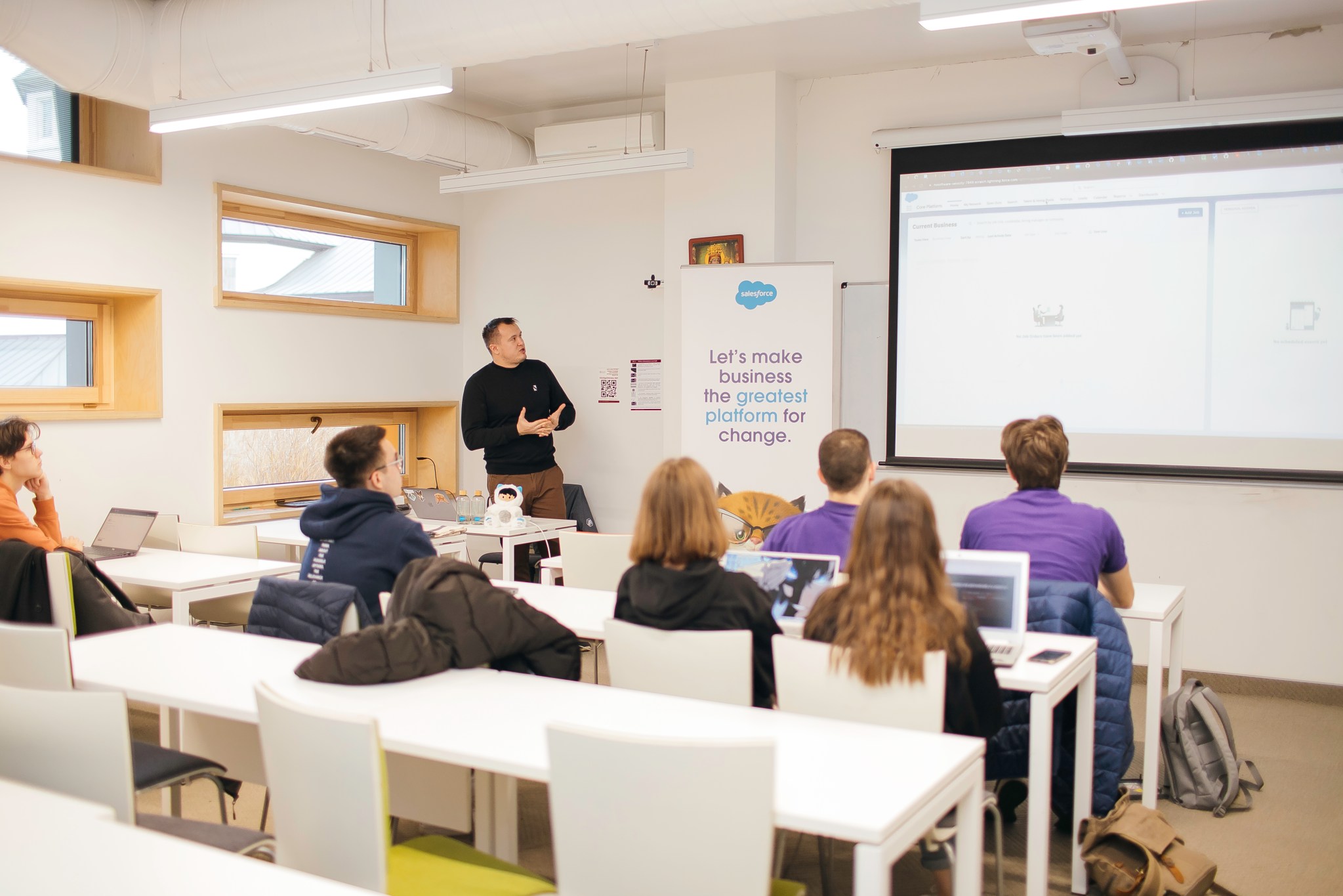 Top Marketing Strategies and Priorities in the UAE - Salesforce