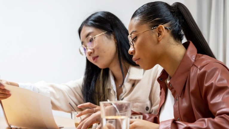 Make Sales Pipeline Review Meetings Productive - Salesforce