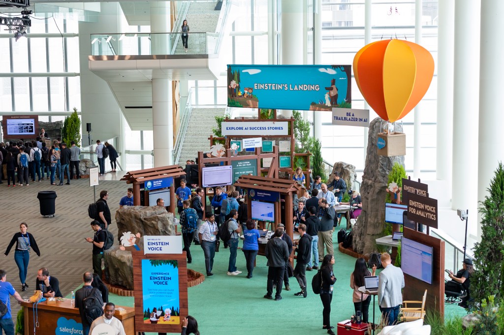 Trailheadx 2019 Einsteins Landing Salesforce